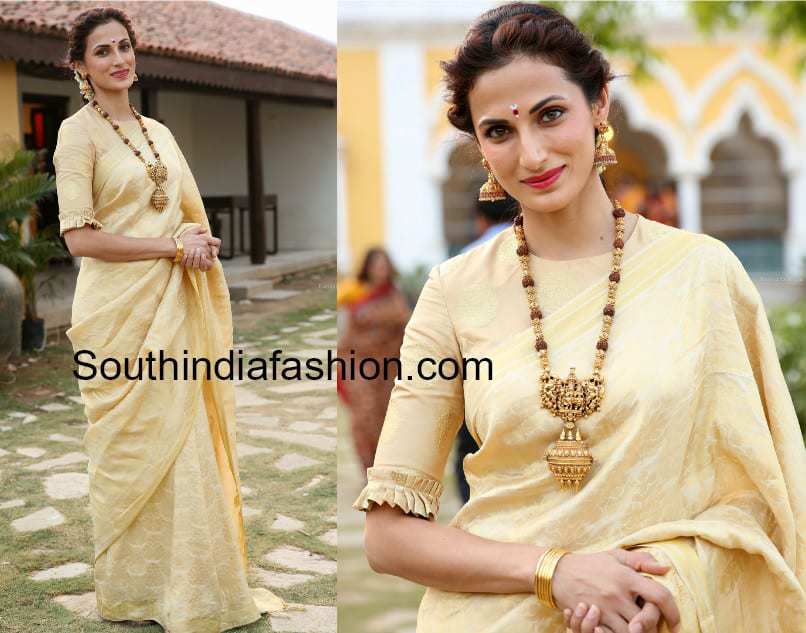 Shilpa Reddy in a gold saree – South India Fashion