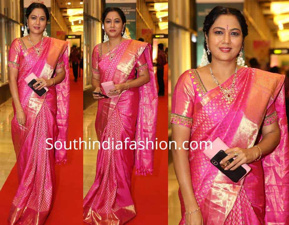Hema in a traditional saree at Santhosham Awards 2018 – South India Fashion
