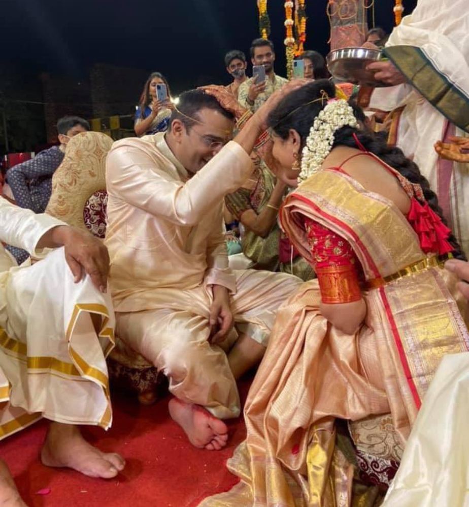 Singer Sunitha Upadrasta and Ram Veerapaneni wedding Pictures!