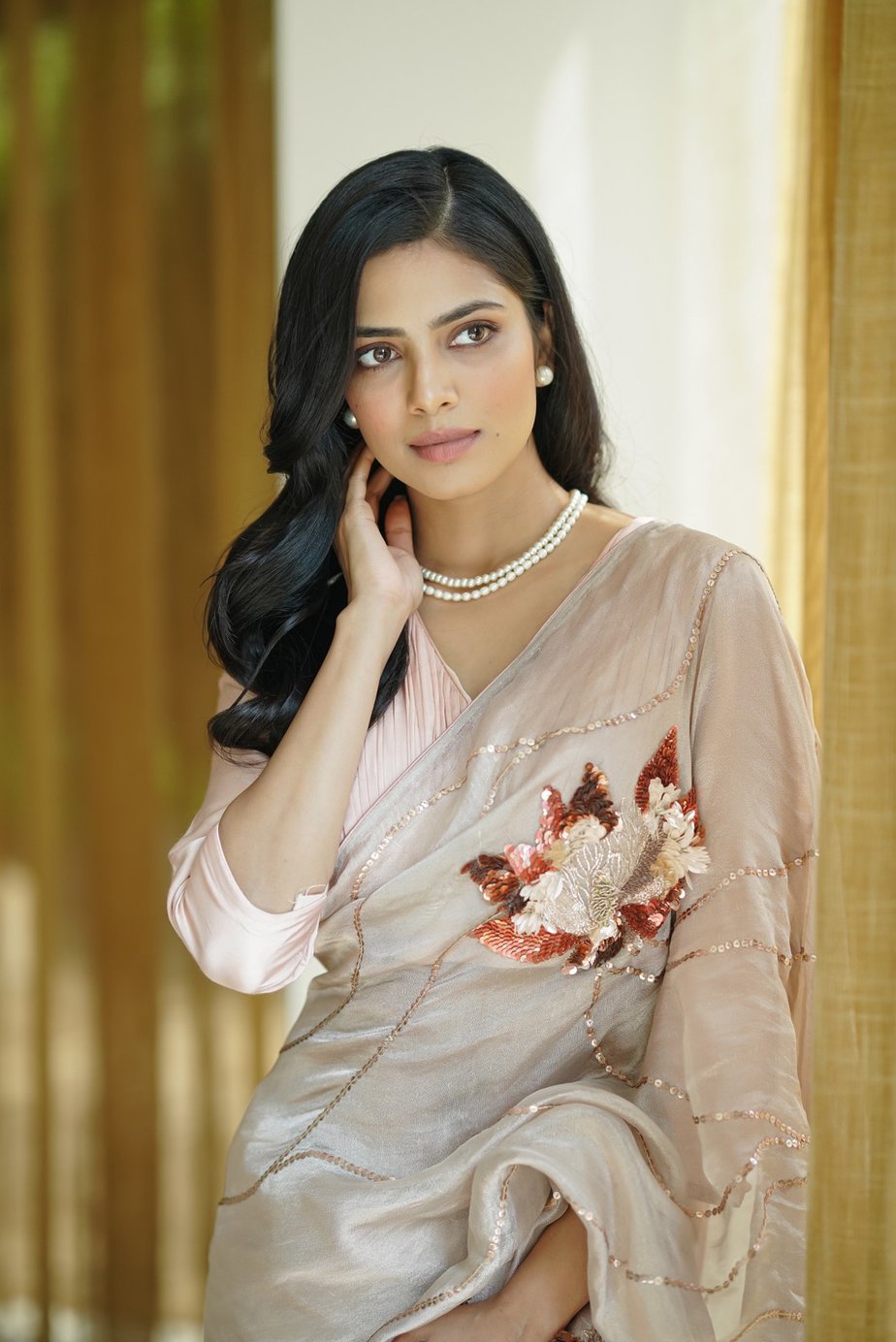 Malavika Mohanan in a tissue saree! – South India Fashion