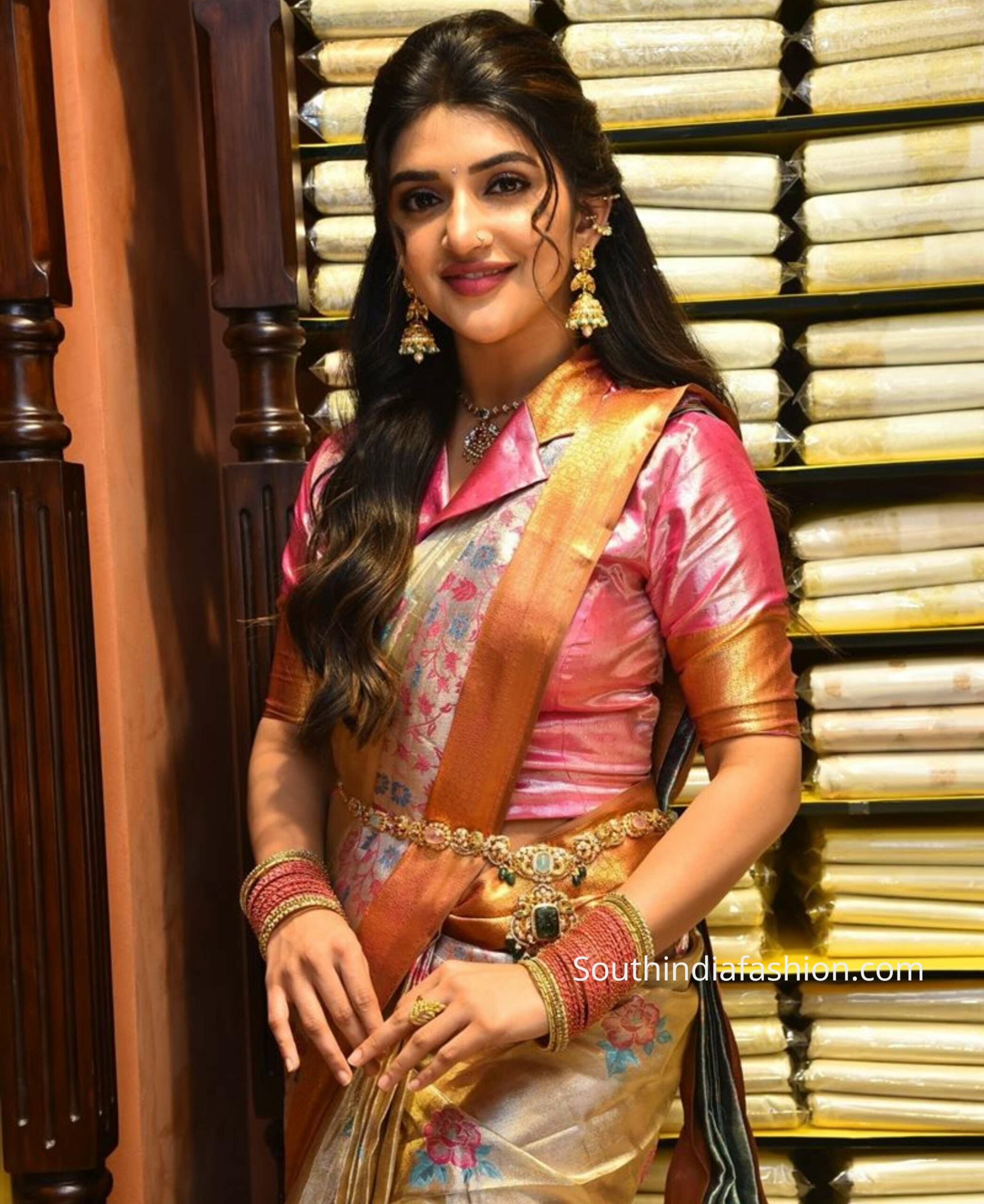 Embracing Elegance: Sreeleela's Stunning Silk Saree Ensemble! – South ...